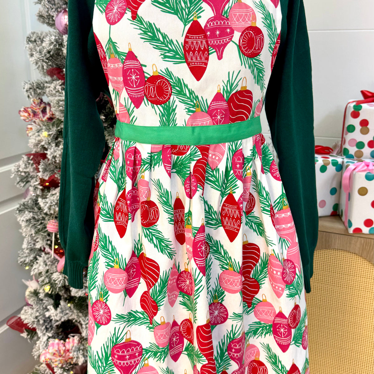 Apron Adult - Trim The Tree – The Lovely Closet
